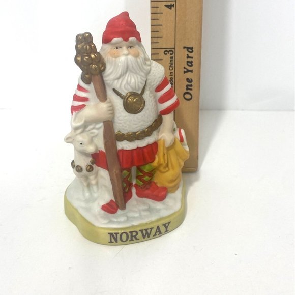 Santa's of the Nations | Holiday | Santas Of The Nations Norway ...
